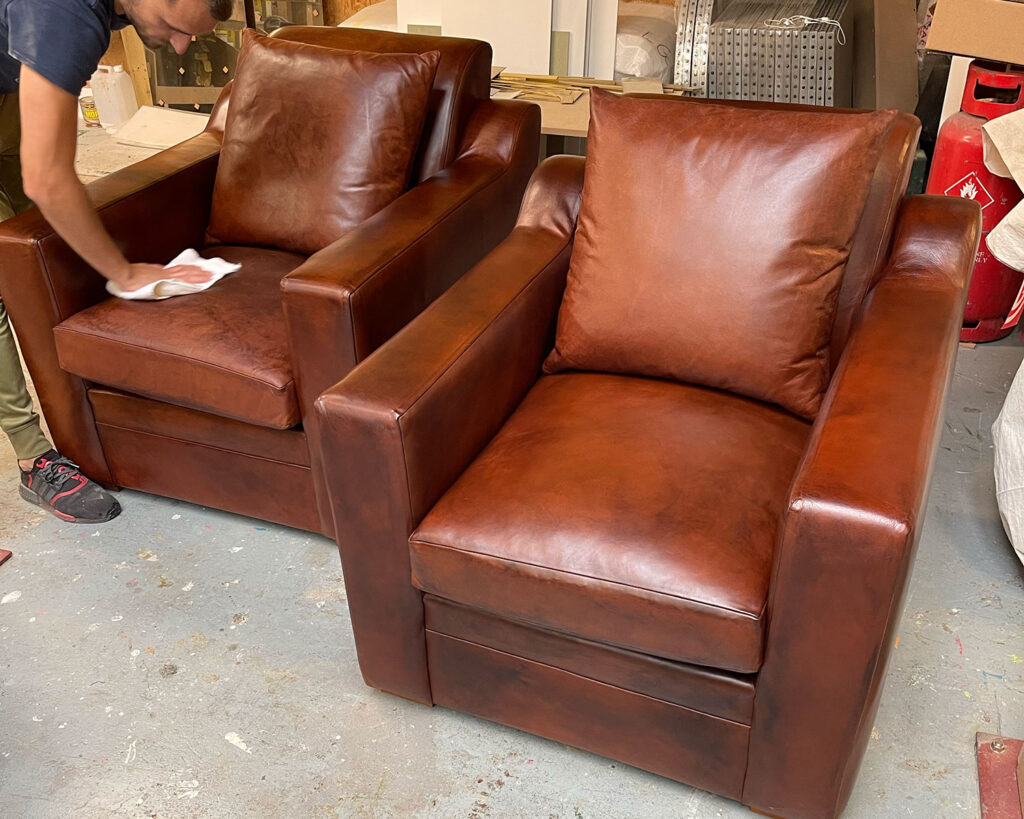 Upholstery, Leather ageing & Maintenances - SpykerDesign